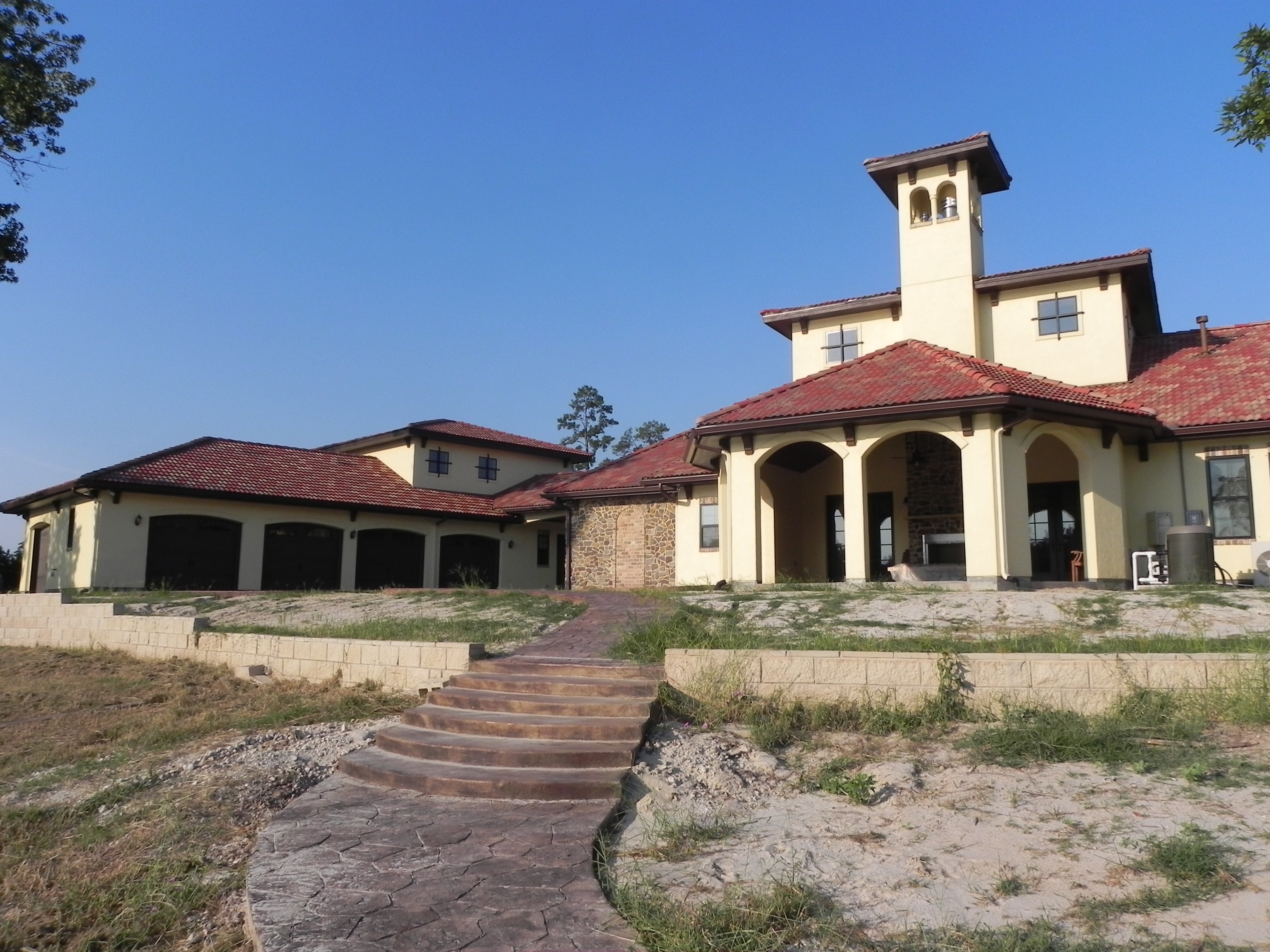 Tuscan Farmhouse - OBCHINC.COM